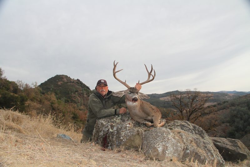 B-Zone Blacktail Deer Hunts - Central Coast Outfitters